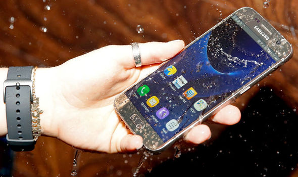 How to Solve the Speakers Sound Distorted Issue on Galaxy S7 • Android ... How to Solve the Speakers Sound Distorted Issue on Galaxy S7 • Android ...
